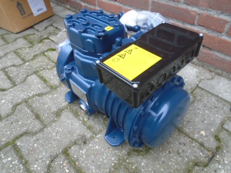 Dorin H380CC 2 cilinder semi hermetische compressor, - Kopen bij ...